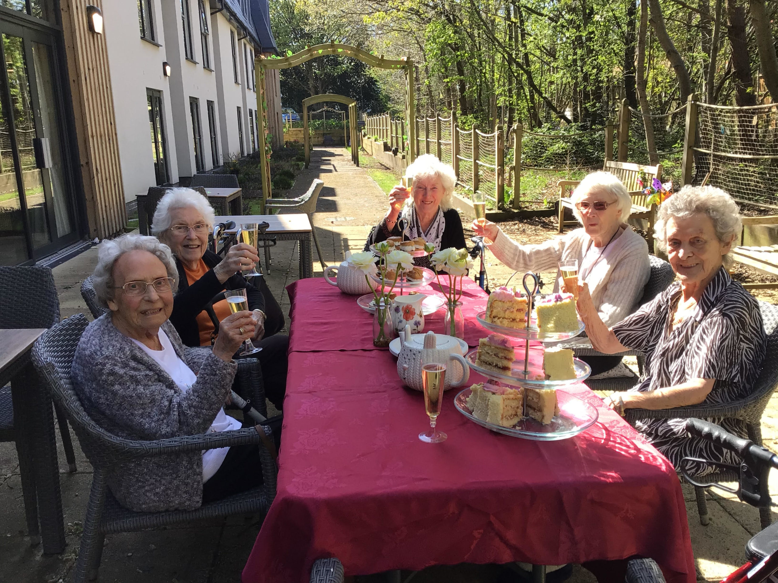 Short Breaks - Highpoint Care Short care home breaks in Liverpool ...